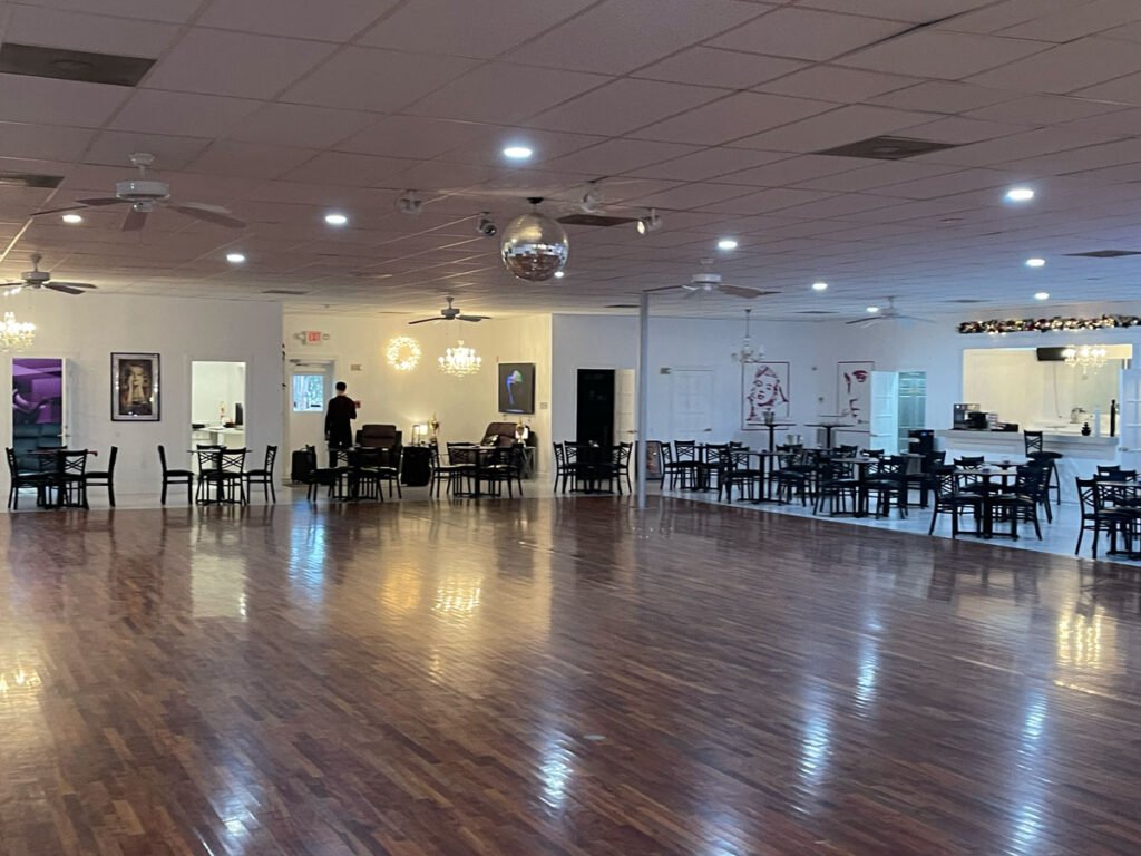 About Us - You Can Dance Ballroom